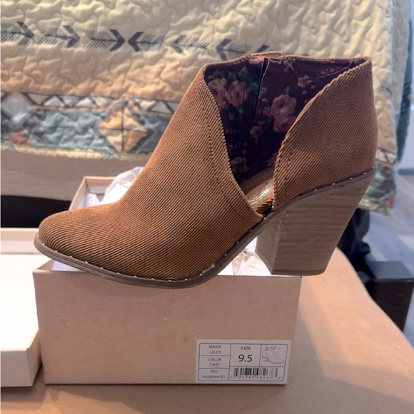 Very G | Shoes | Lilly Very G Bootie | Poshmark